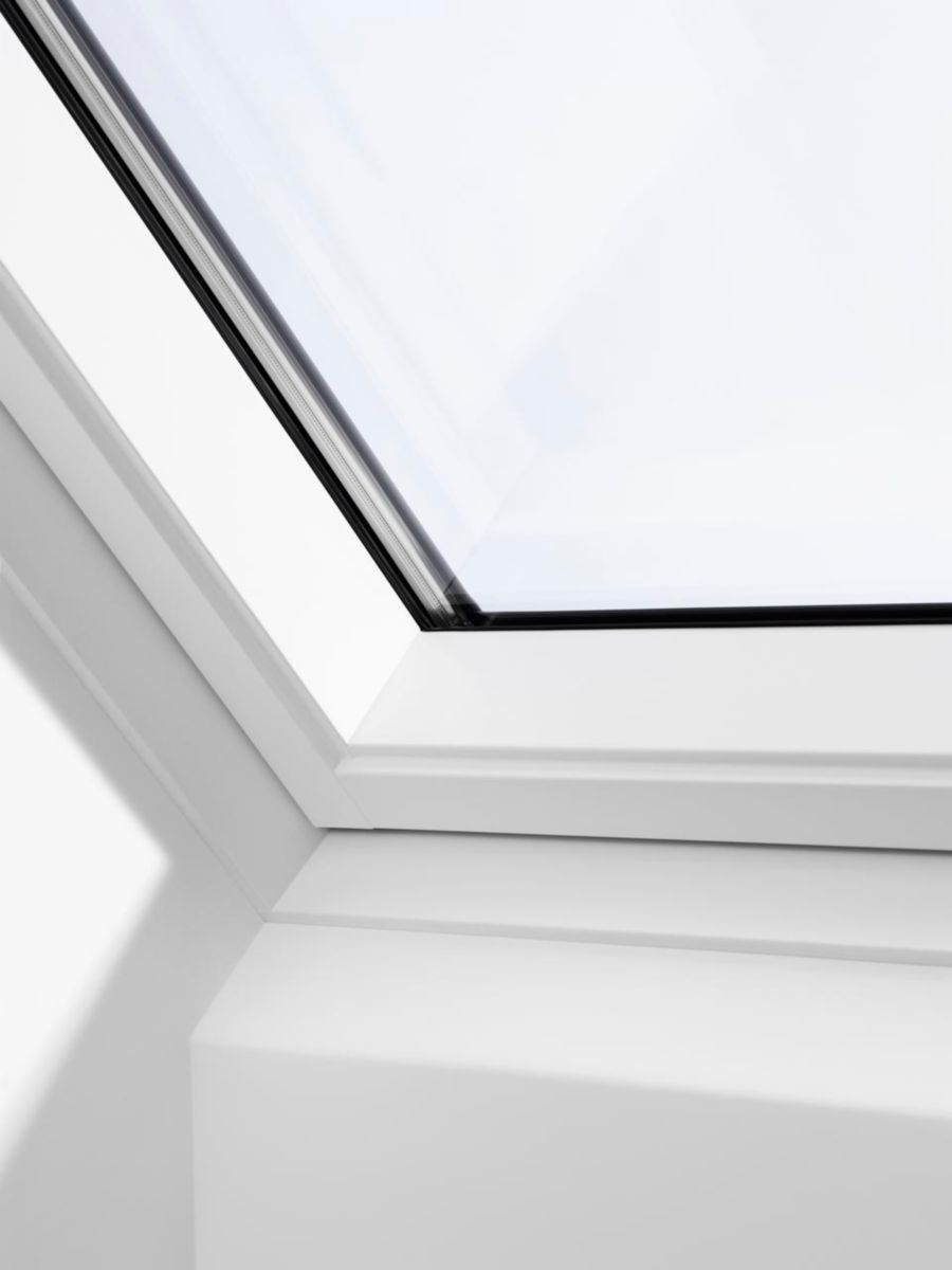 VELUX - Fenêtre de toit à rotation manuelle GGL Confort - UK04 134x98 ...
